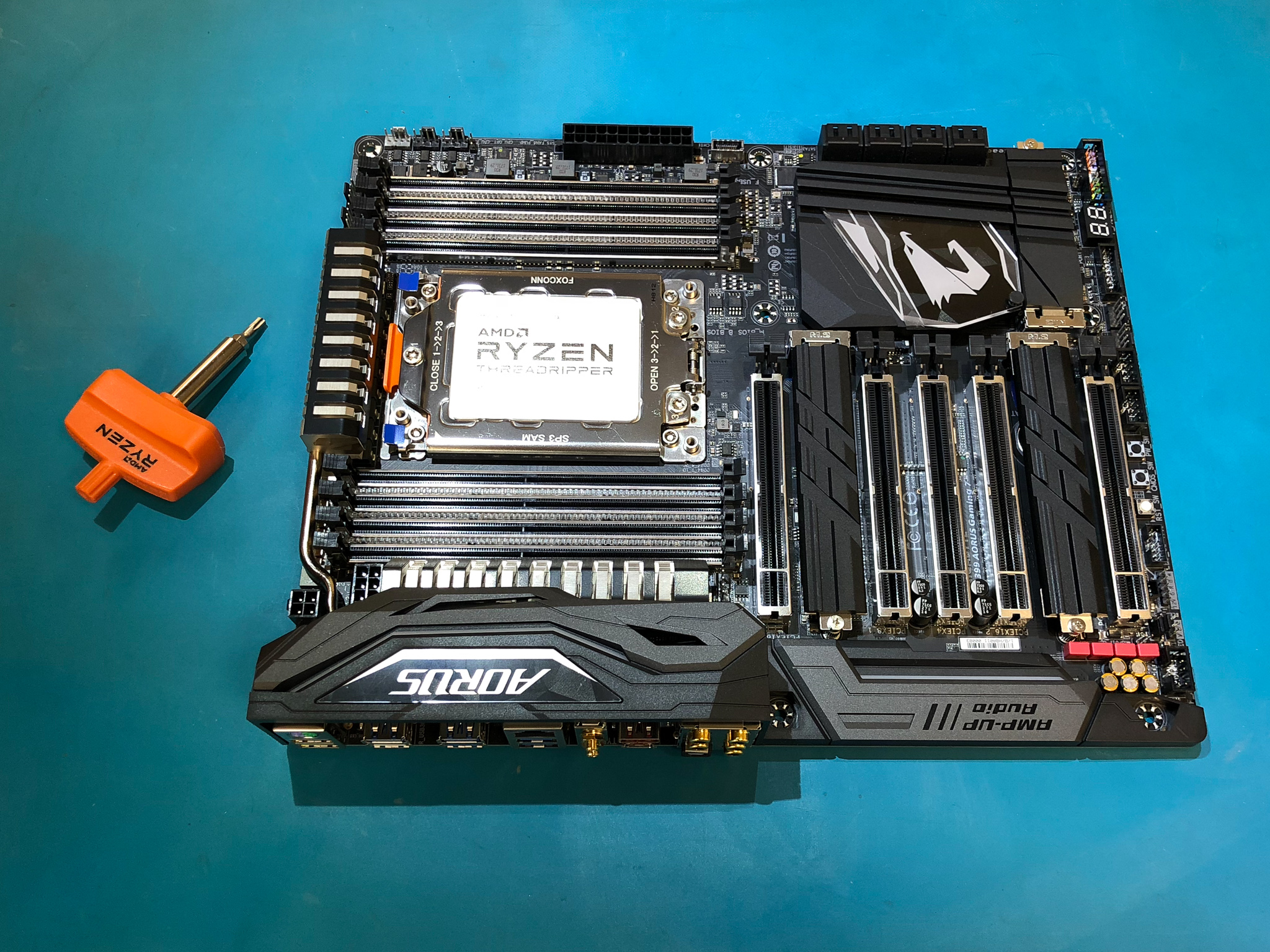 'Singularity' GTribe Gaming PC Giveaway ft AMD Threadripper - STEIGER ...